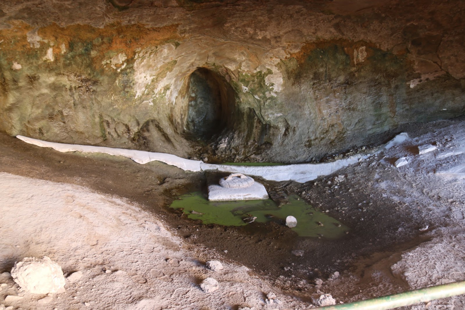 gjhikes.com: Cowboy Cave