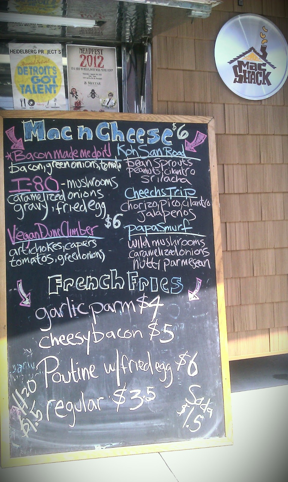 Detroit Magpies: Eastern Market Mornings