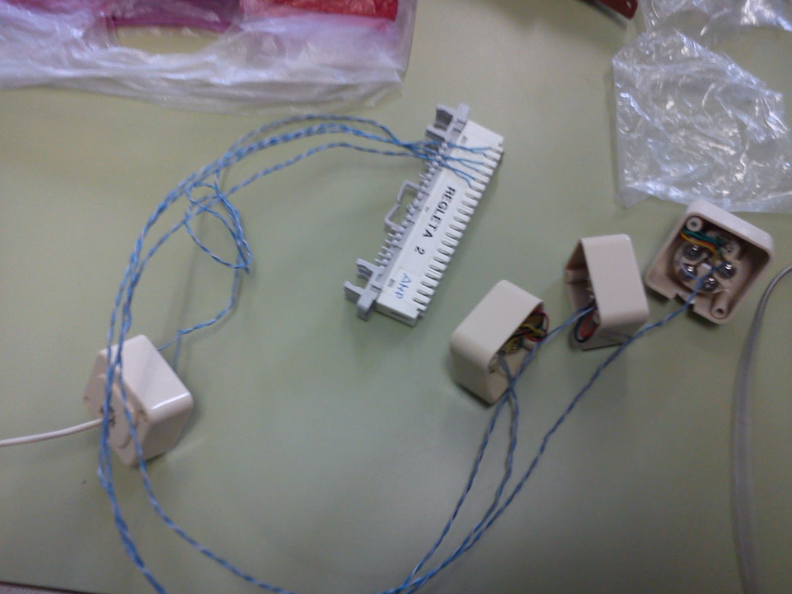 INFRAESTRUCTURAS DE TELECOMUNICACIÓN: Conexión de una línea de entrada ...