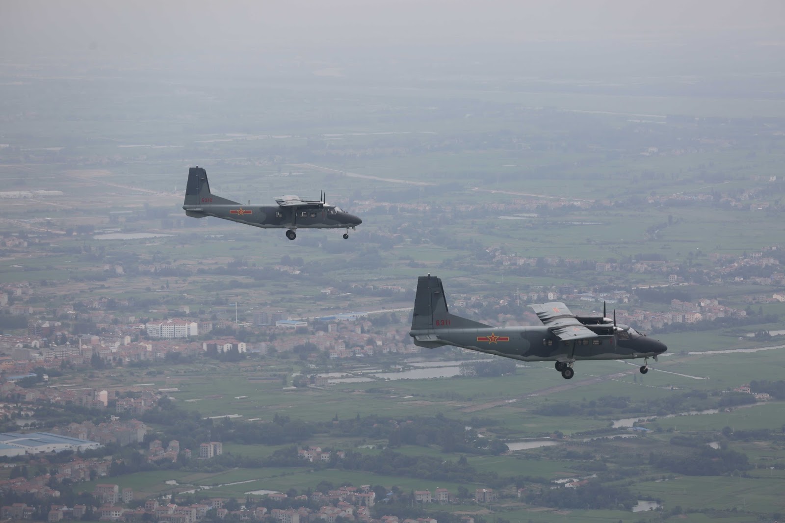 China Defense Blog: Boring logistics pictures of the day: Y-12 is the ...