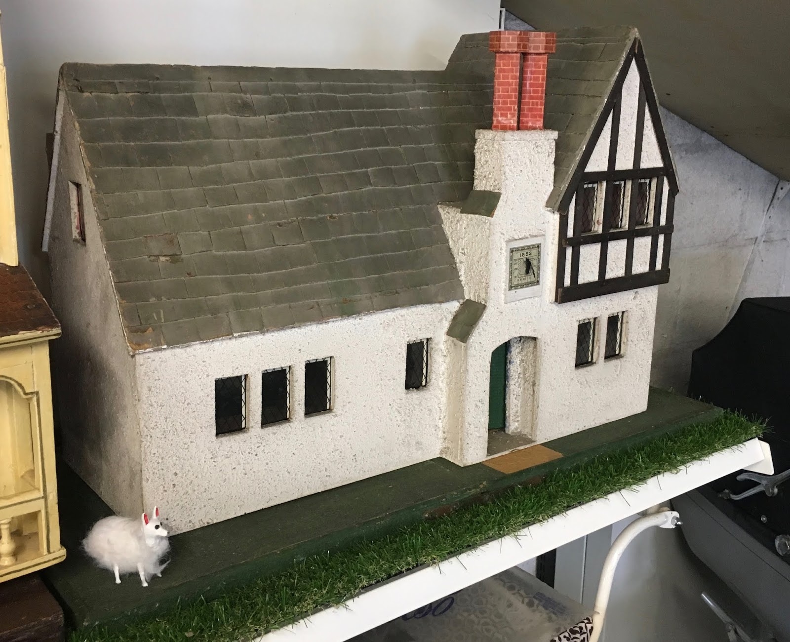 Truly Madly Tiny: The Most Amazing Lines/Triang Dolls' House Collection!