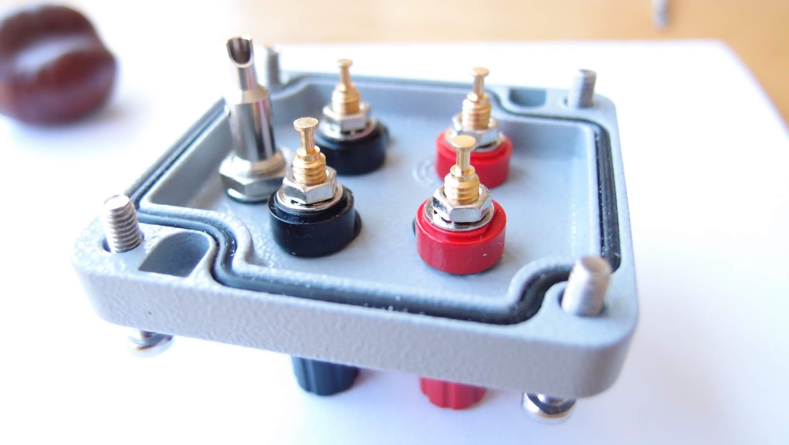 Open source high accuracy DC Multimeter : Calibration tools part 2 : DIY