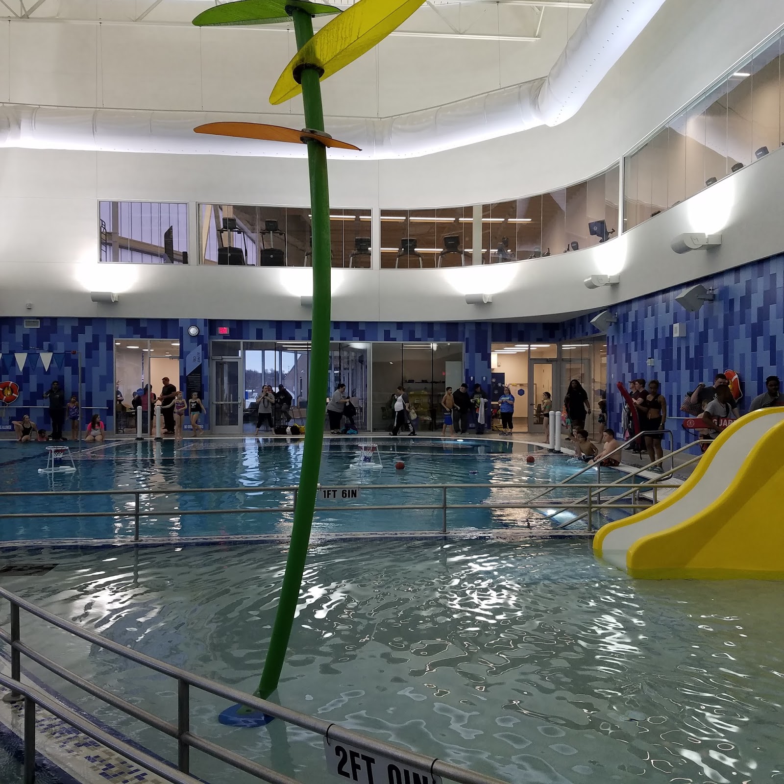Play St. Louis: Indoor Aquatic Center at Maryland Heights Community Center