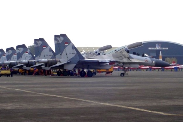 Pesawat Tempur Sukhoi TNI AU Genap Satu Skuadron | Strategi Militer ...