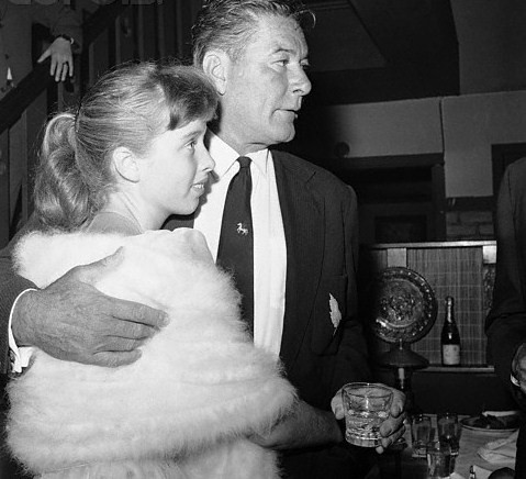 Errol Flynn: Errol Flynn & His Children (Photos)