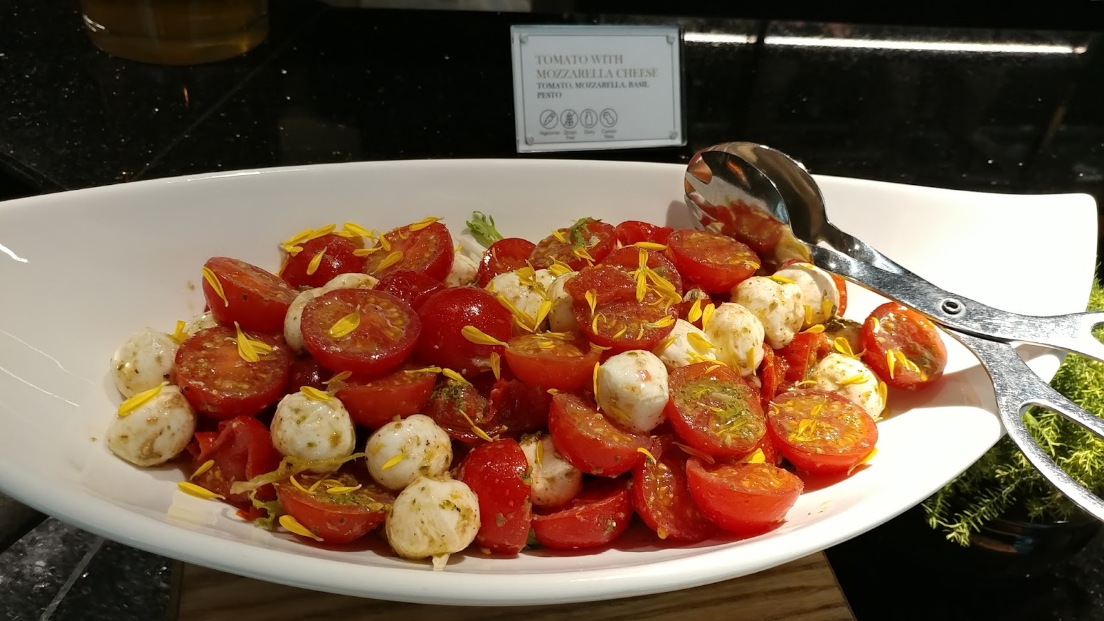 SuMMeR LoVes To Eat! Singapore Food Blog: Semi-Buffet Lunch at Ash ...