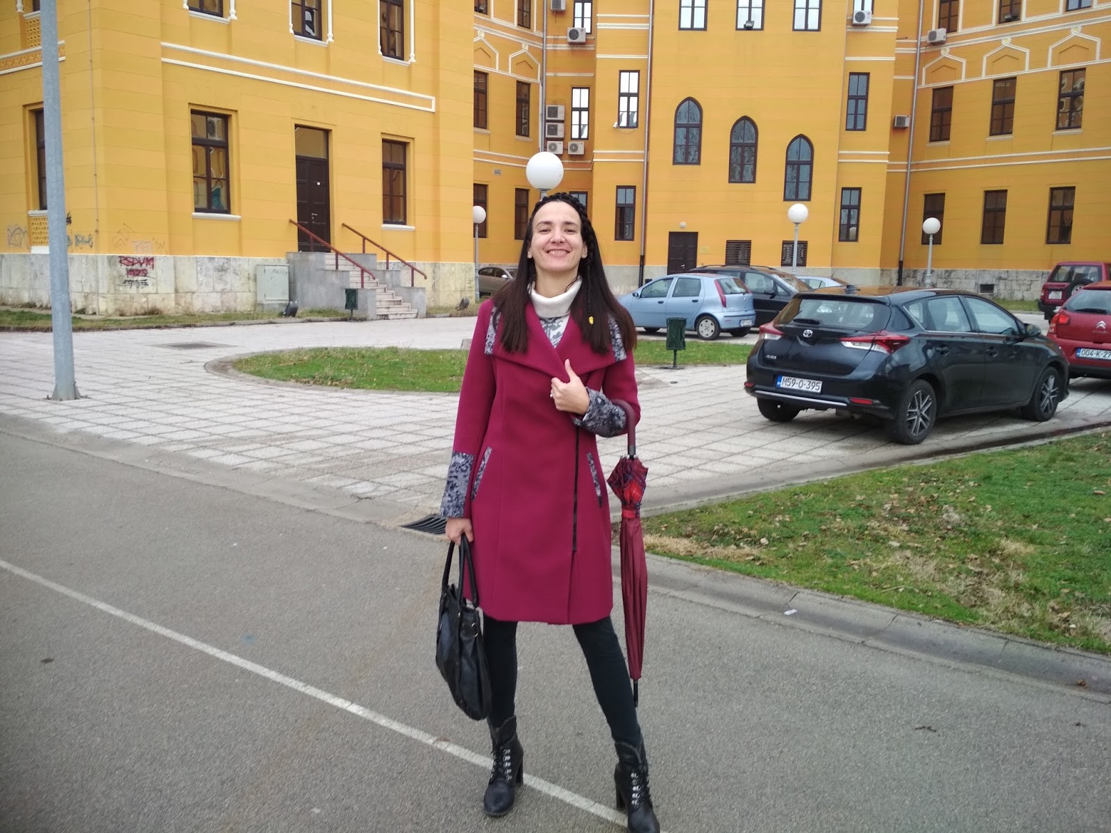 14 WAYS TO STYLE A MAGENTA COAT FOR WINTER