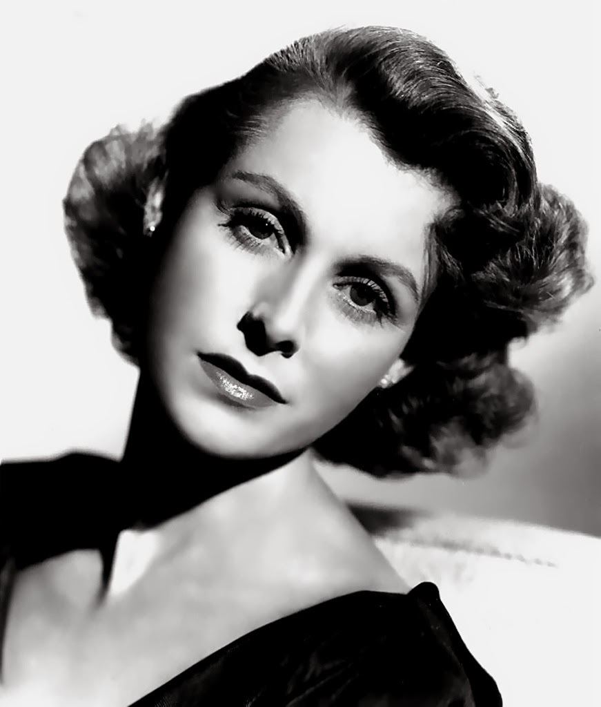 Slice of Cheesecake: Frances Dee, pictorial