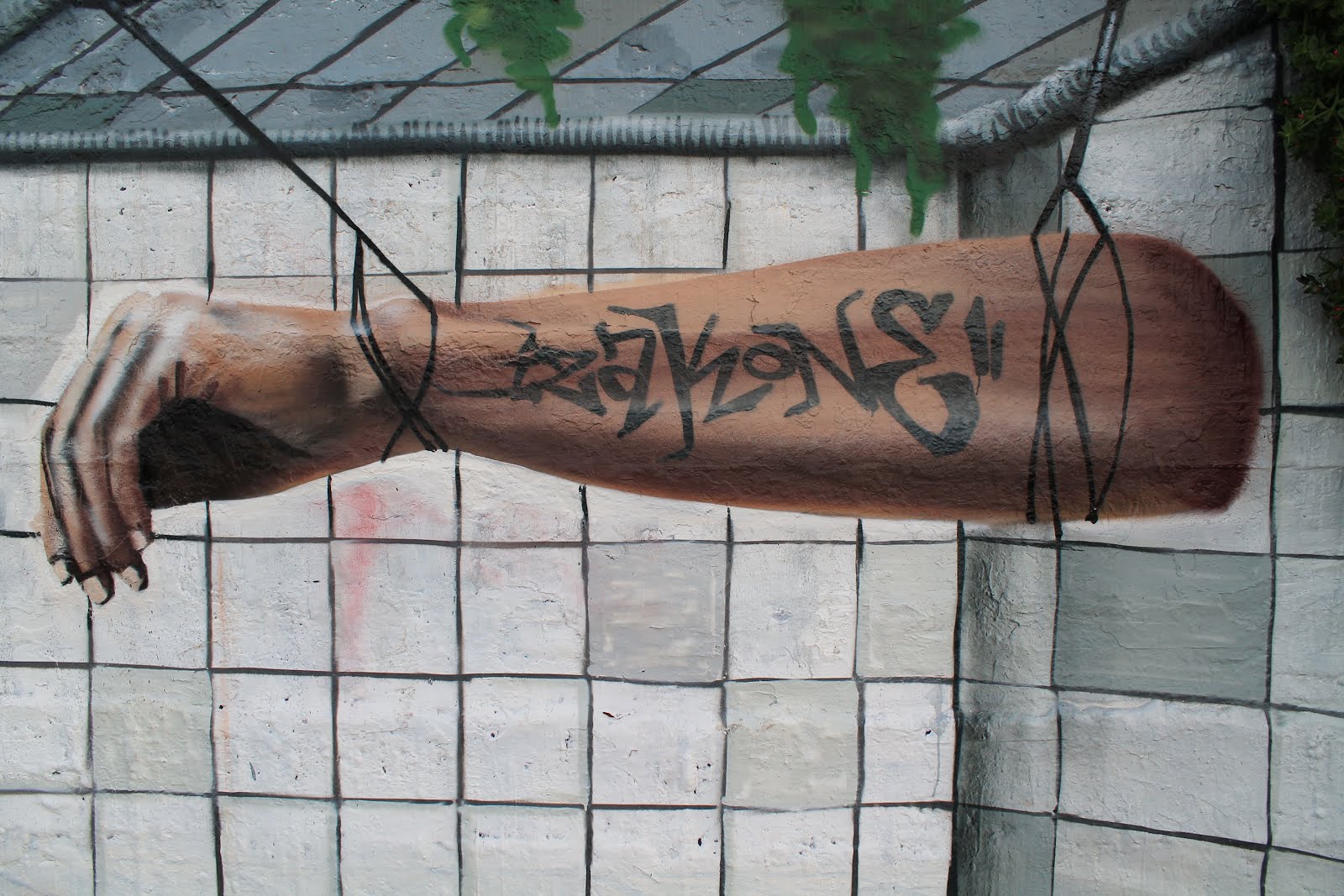 izak one: "EL DULCE DERECHO A MUTILAR"