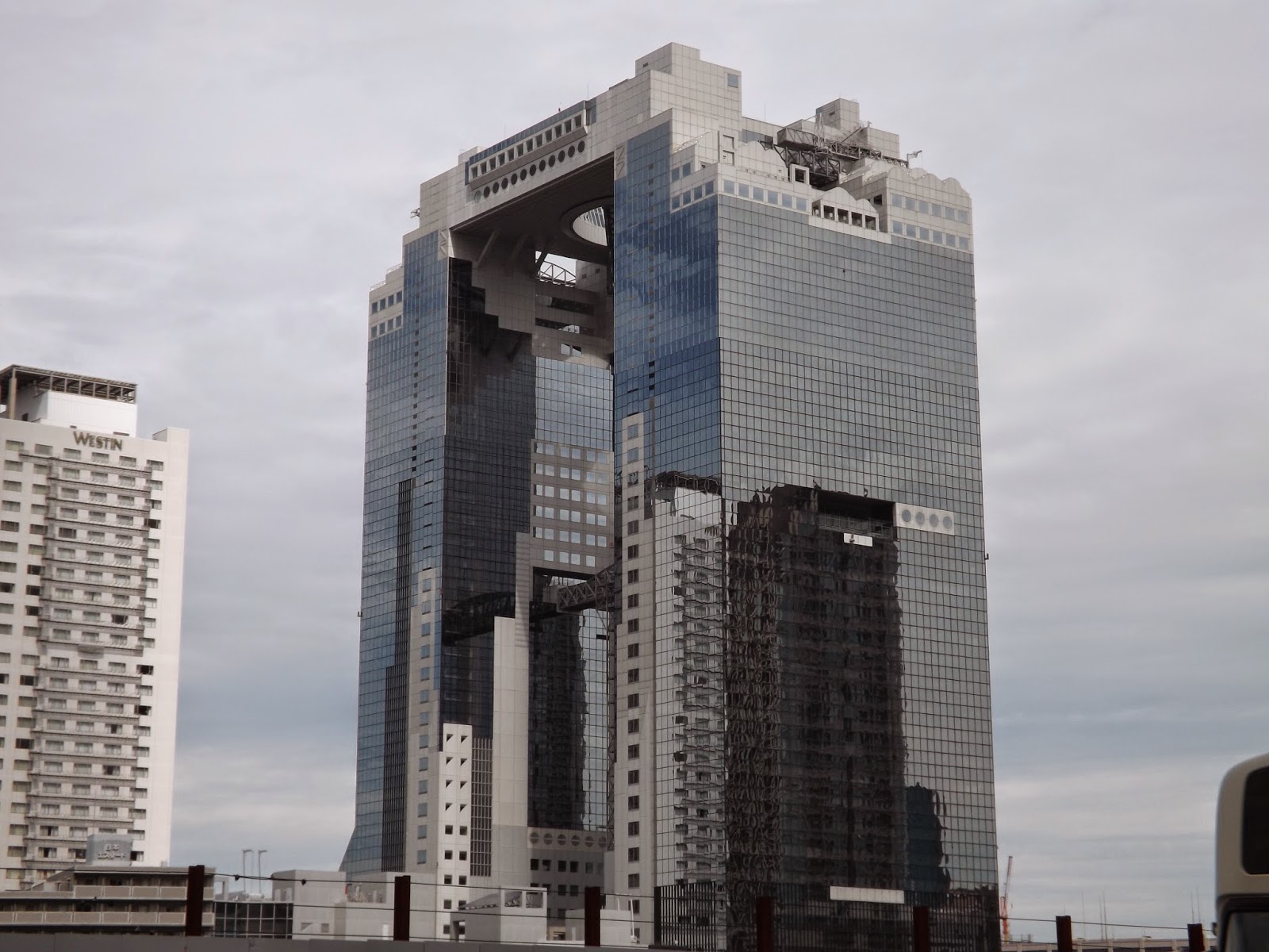 MUNDO JAPON: OSAKA:UMEDA SKY BUILDING
