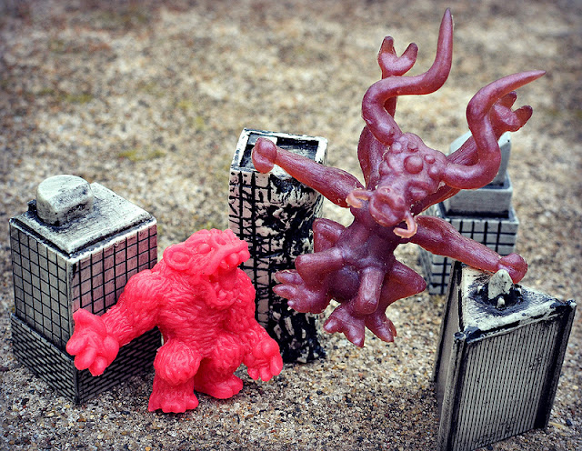 Little Weirdos: Mini figures and other monster toys: Doom Götter ...
