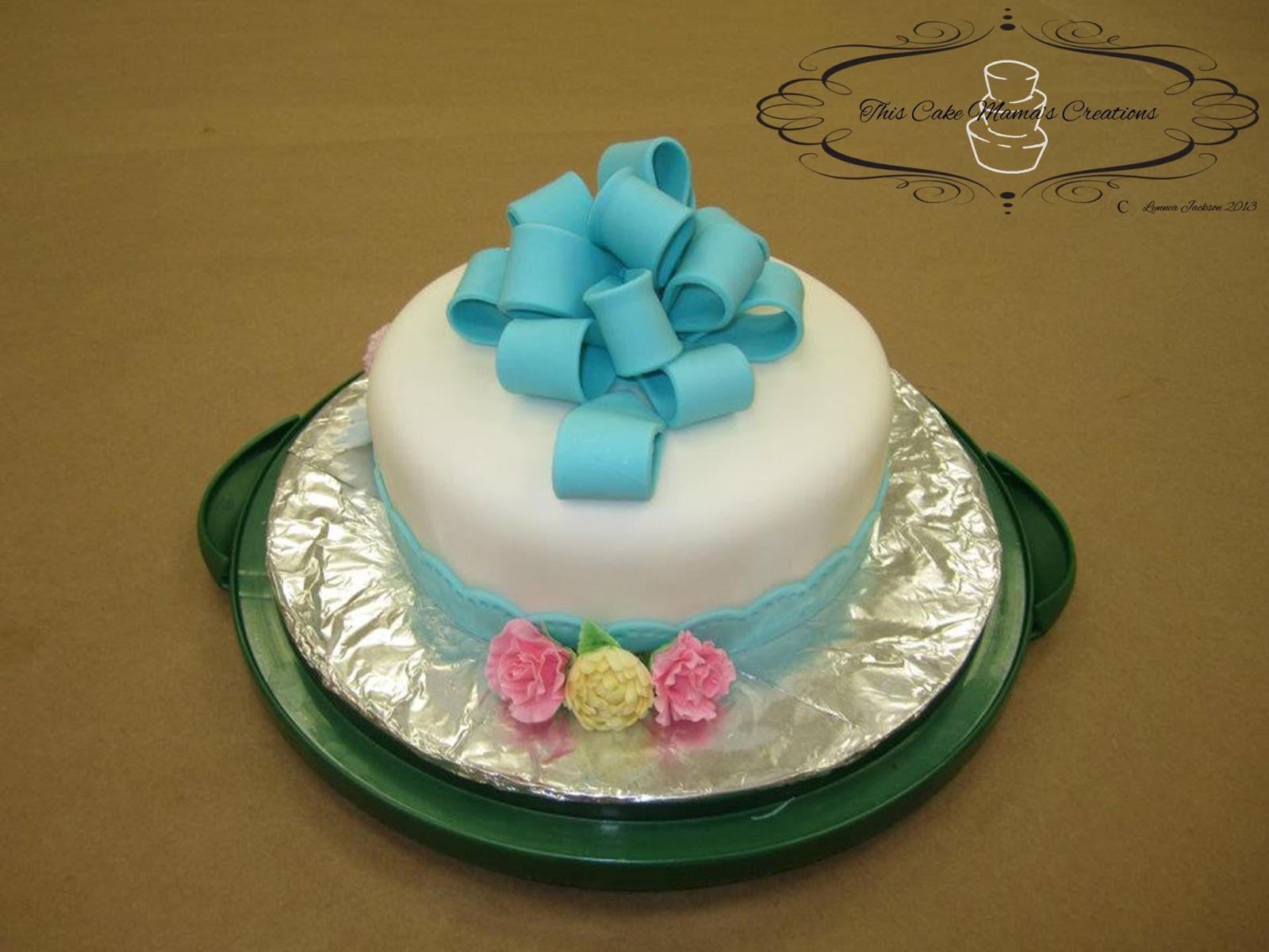 Cake Mama's Creations: Fondant Flowers