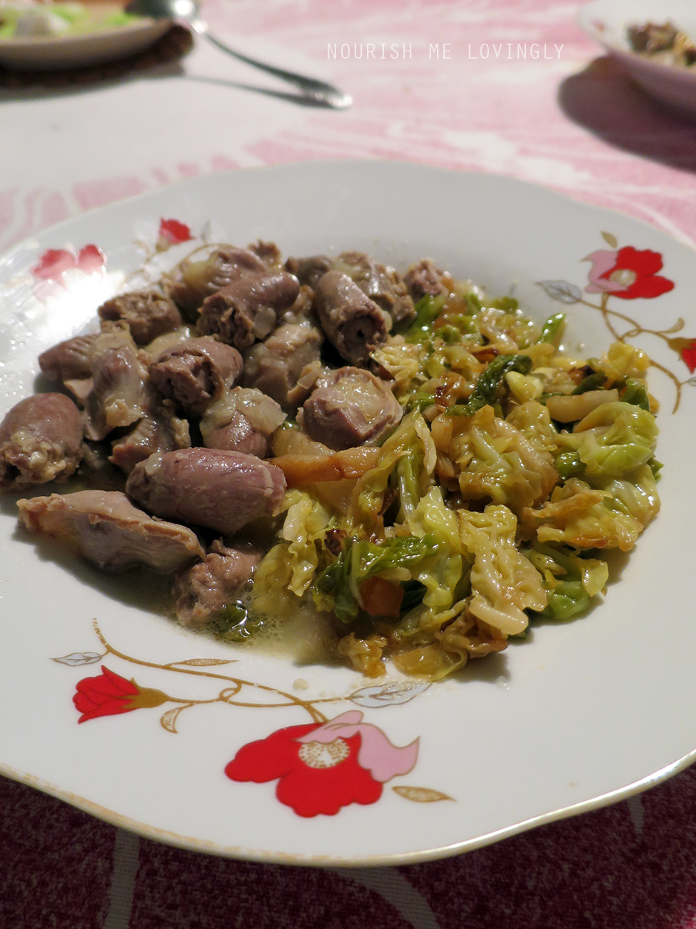 Nourish me lovingly: Holiday Cooking: Chicken heart stew (AIP)