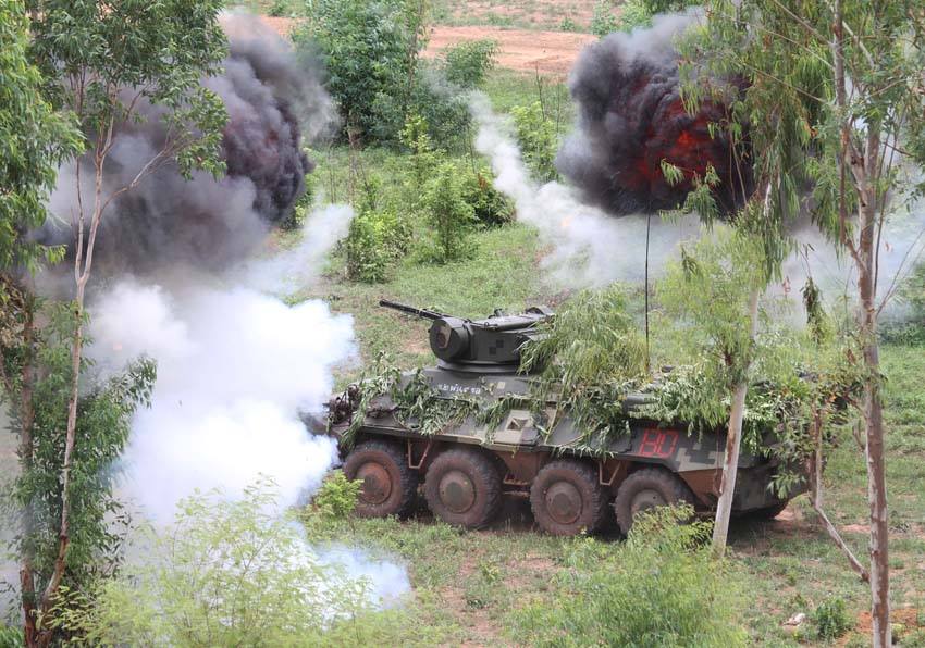 SNAFU!: Thai Oplot Main Battle Tanks and BTRs on exercise.