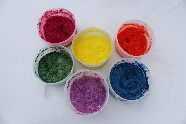 Tamarack Shack: Snow Dyeing