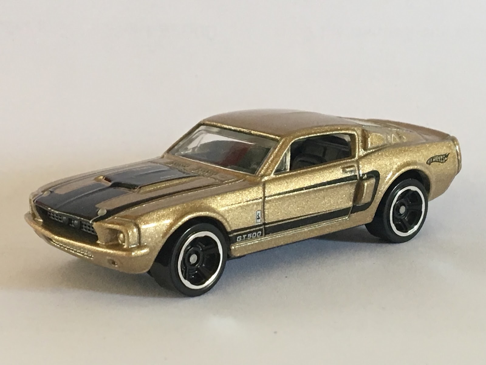 ข้อมูล 1:64 Hot Wheels 1967 Shelby GT-500