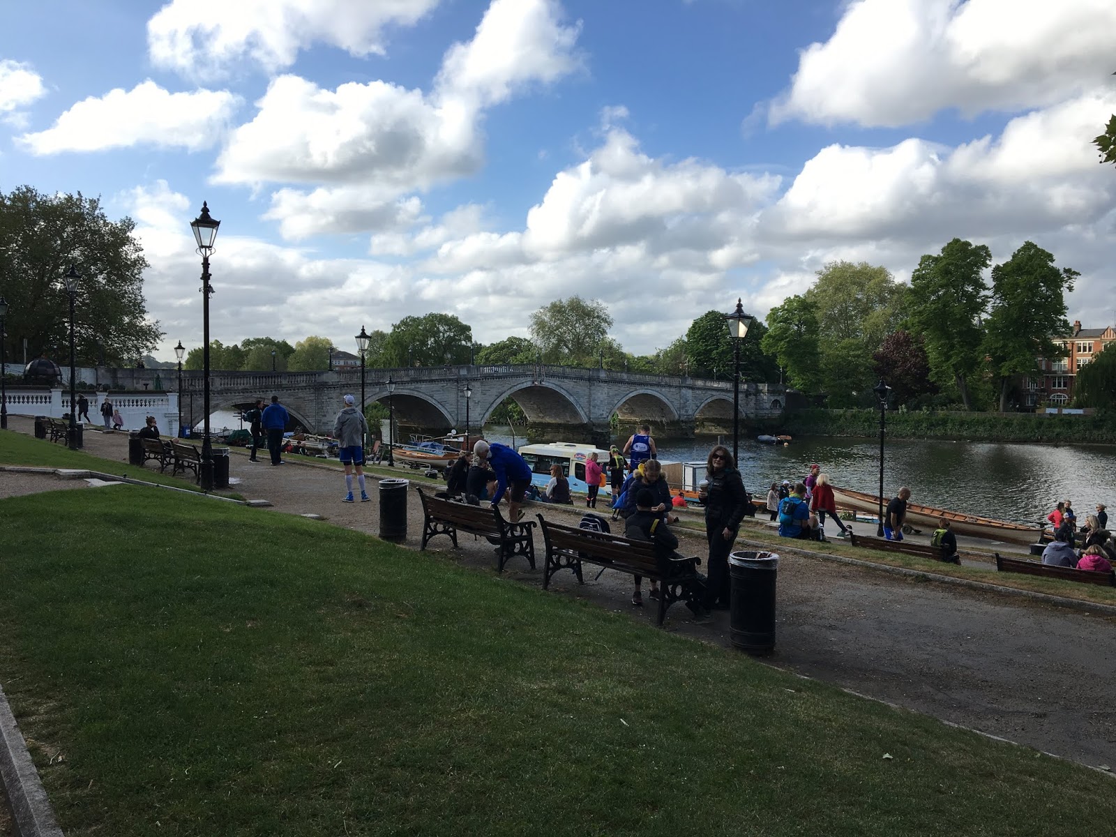 Forward Bipedal Progression: Thames Path 100 Race Report