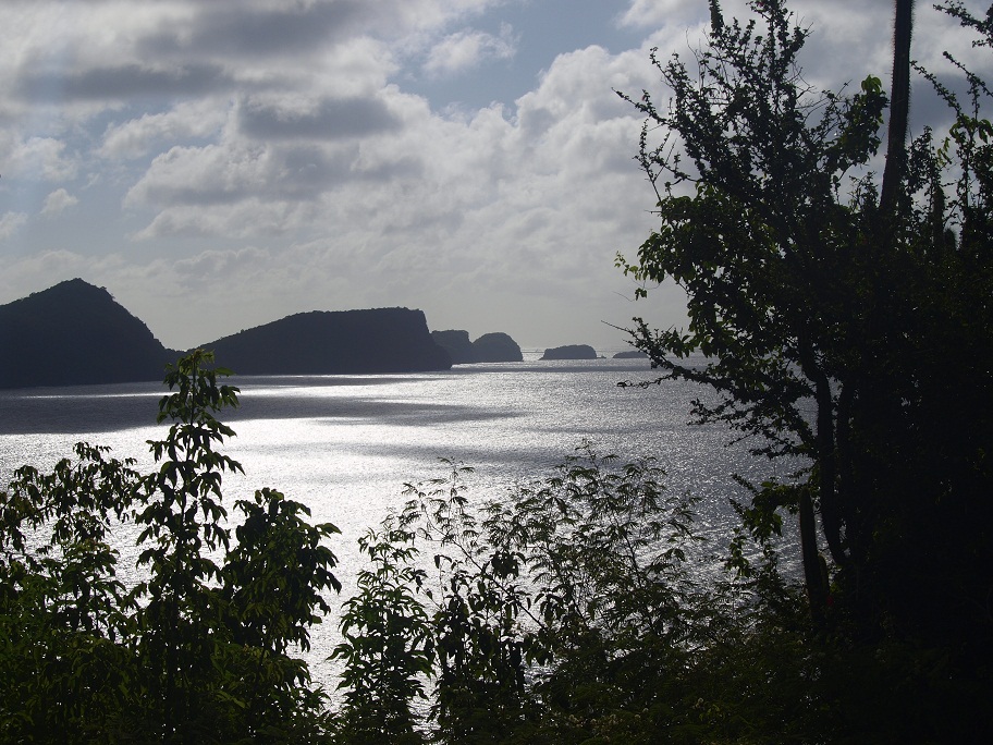 Rafiki, Loud en Marlène: Admiralty Bay (Bequia), Fort Hamilton