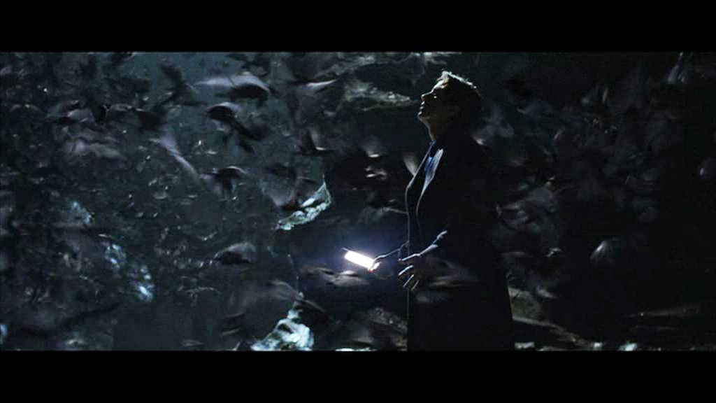 The Arbitrary Nerd: Beat on the Bat: 4 Scenes from Batman Begins Part1