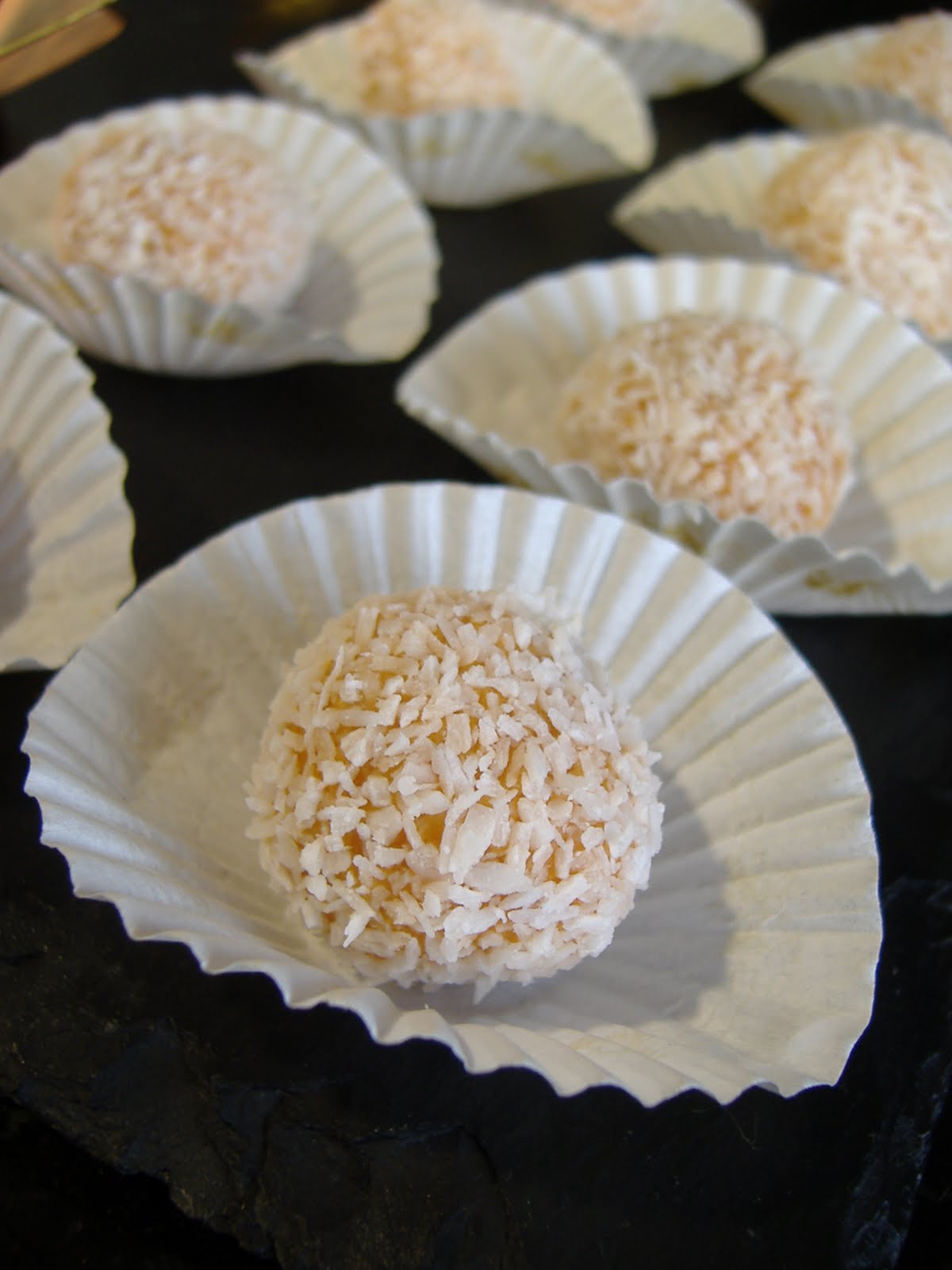 DIETSALUD el blogSIN: BOLITAS DE COCO Y BATATA (SIN AZÚCAR, SIN GLUTEN ...