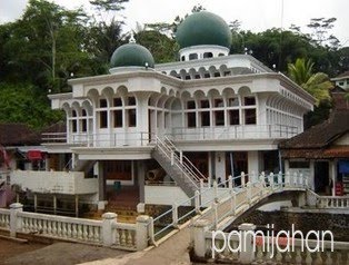 Gua Safarwadi Pamijahan (wisata religi)