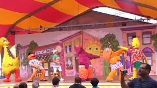 Big Bird Bridge: Big Bird's Beach Party