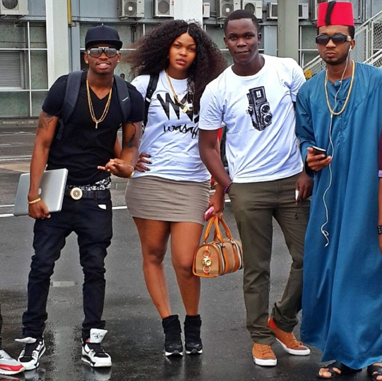 bongojamii: JIONEE PICHA ZA DIAMOND NA WEMA WAKIWA WAMETUA MTWARA ...