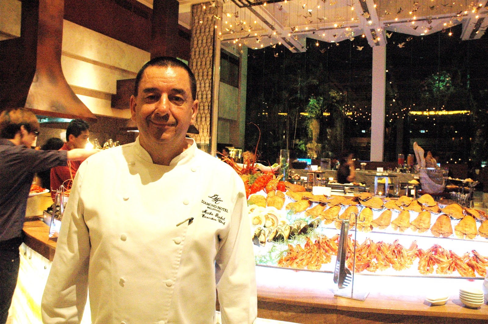 DUDE FOR FOOD: Awesome Lobster Buffet at Diamond Hotel's Corniche