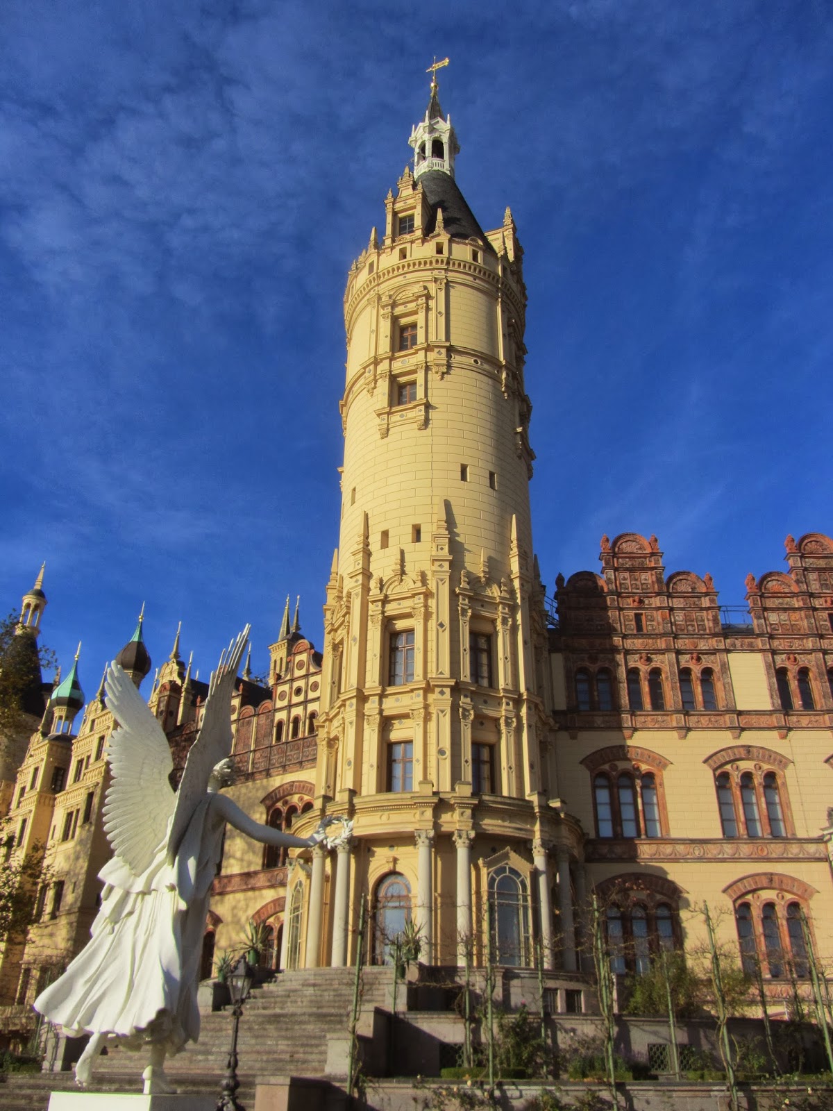 Travels With Simba: Marzipan and Castles: Lübeck and Schwerin (Tour of ...