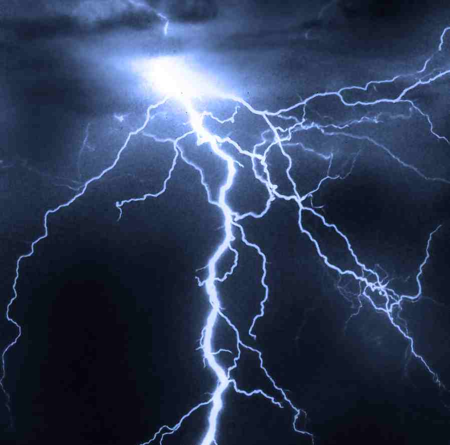 Ampuhnya Kekuatan Petir ~ Teknik Islam