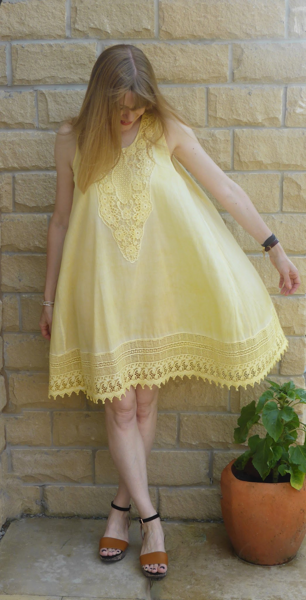 Outfit: Yellow Lace-Edged Beach Dress - What Lizzy Loves