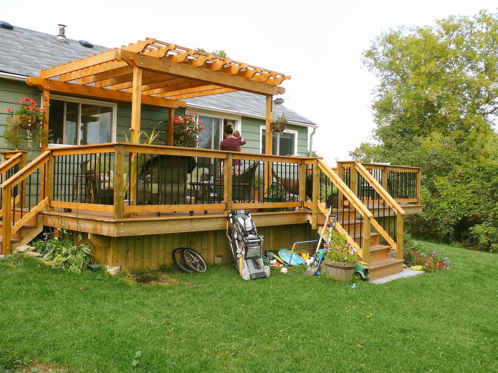 Inspirasi Alam: Gazebo VS Pergola