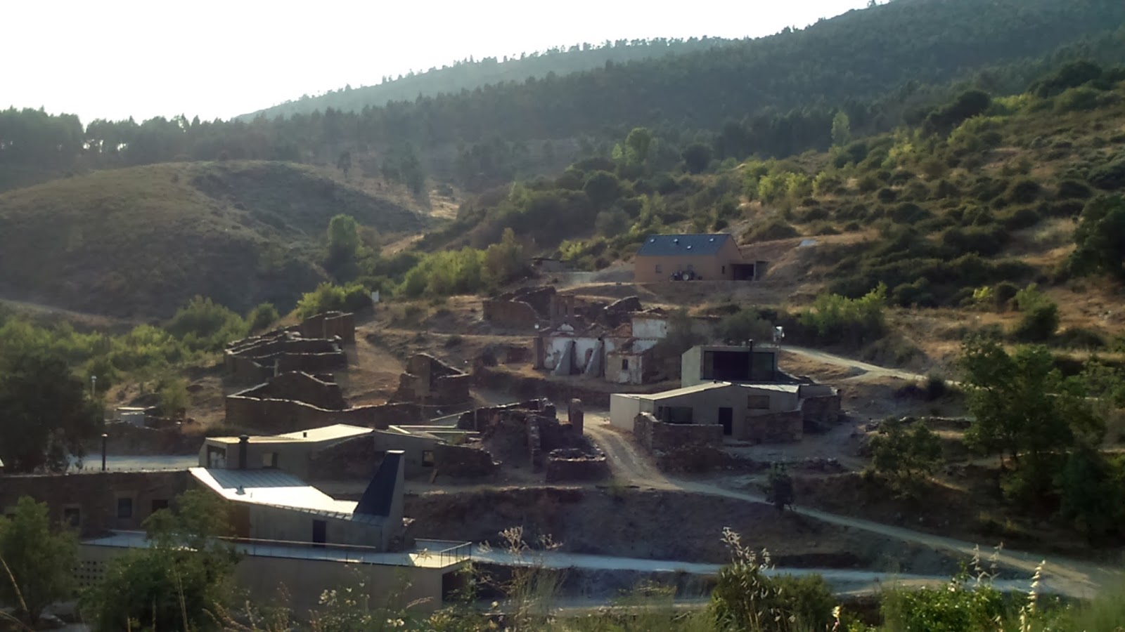 A Ágora: Passagem pelo Colmeal