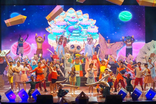 5 Little Angels: The Five Elves Musical : A Magical Journey with Astro ...