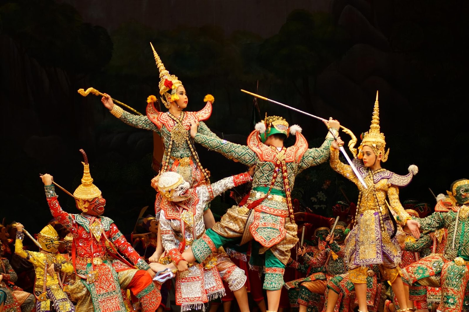 iamiiBoui: Thai masked dance: Khon