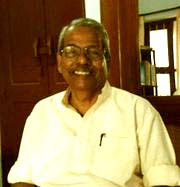 C Radhakrishnan bags Vallathol Award (2011)