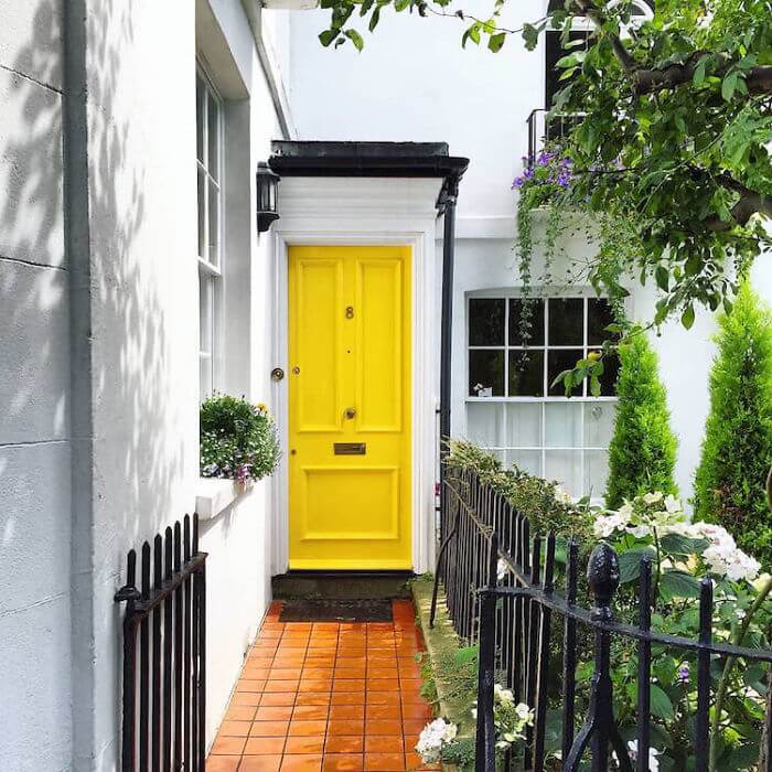 Woman Takes Stunning Pictures Of The Most Beautiful Front Doors In London