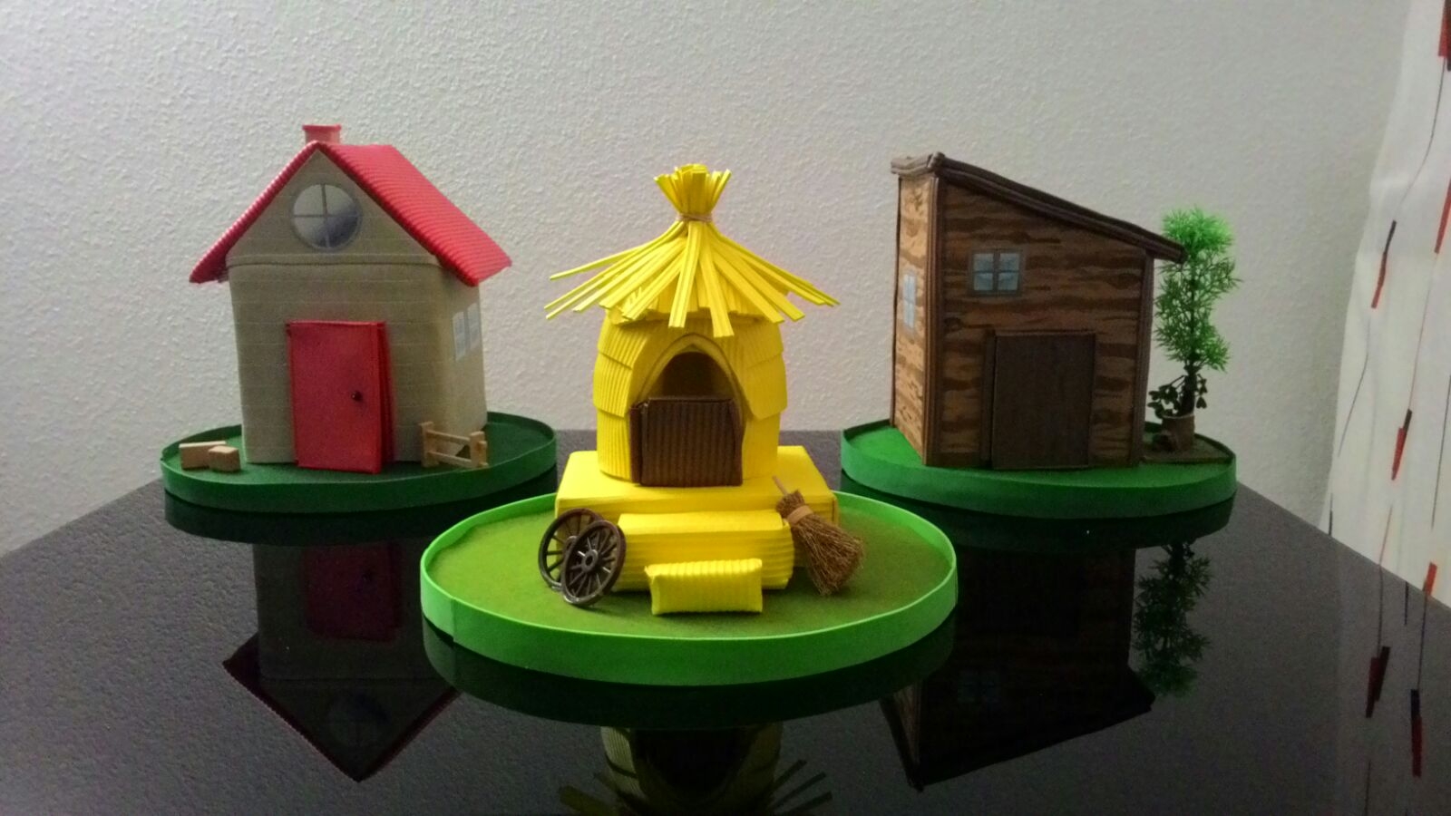 ARTE EN FOAMI -MARIA PILAR-: "Las Casitas de los Tres Cerditos" y ...