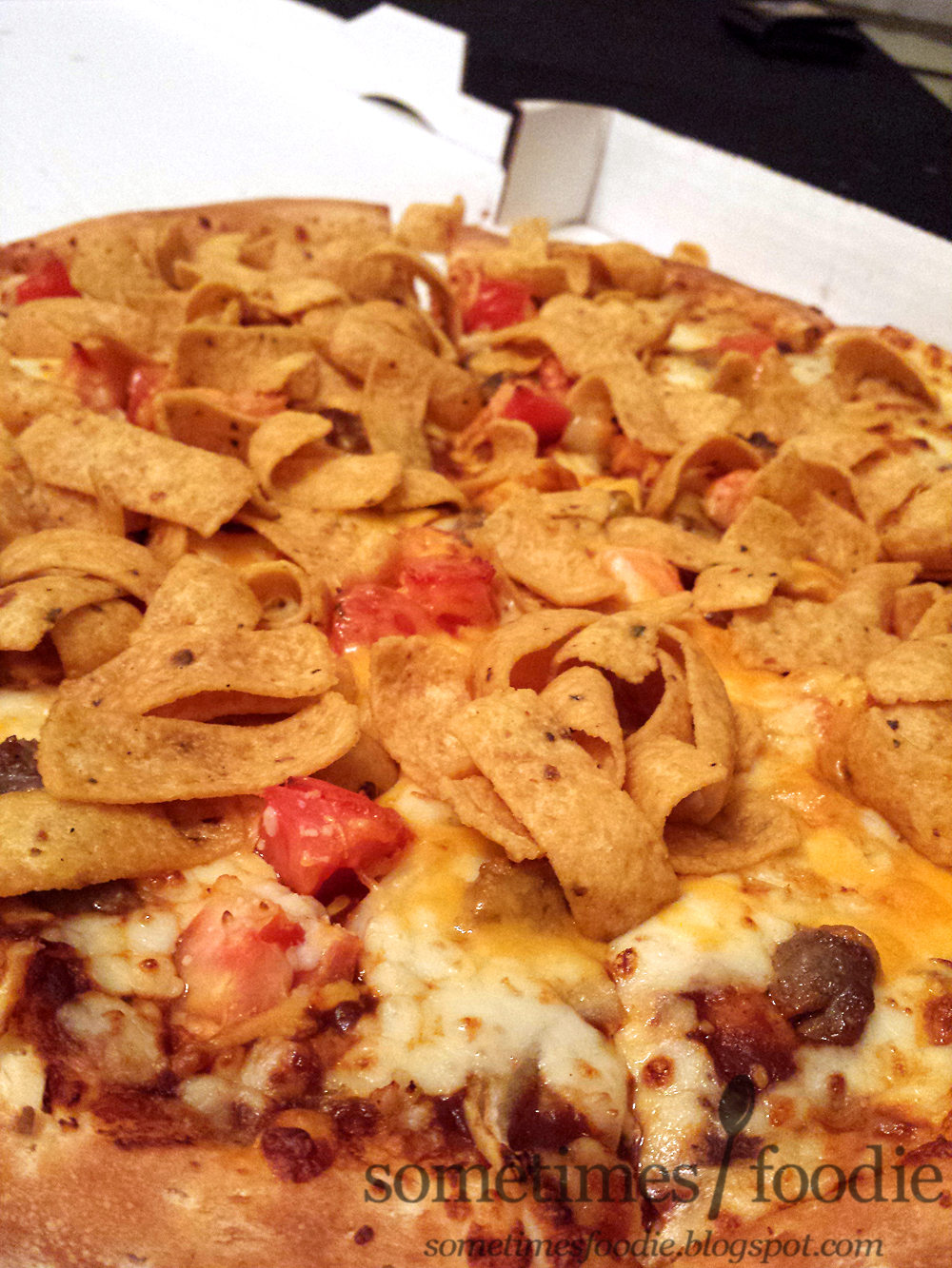 Sometimes Foodie: Fritos Chili Pizza - Papa John's: NJ