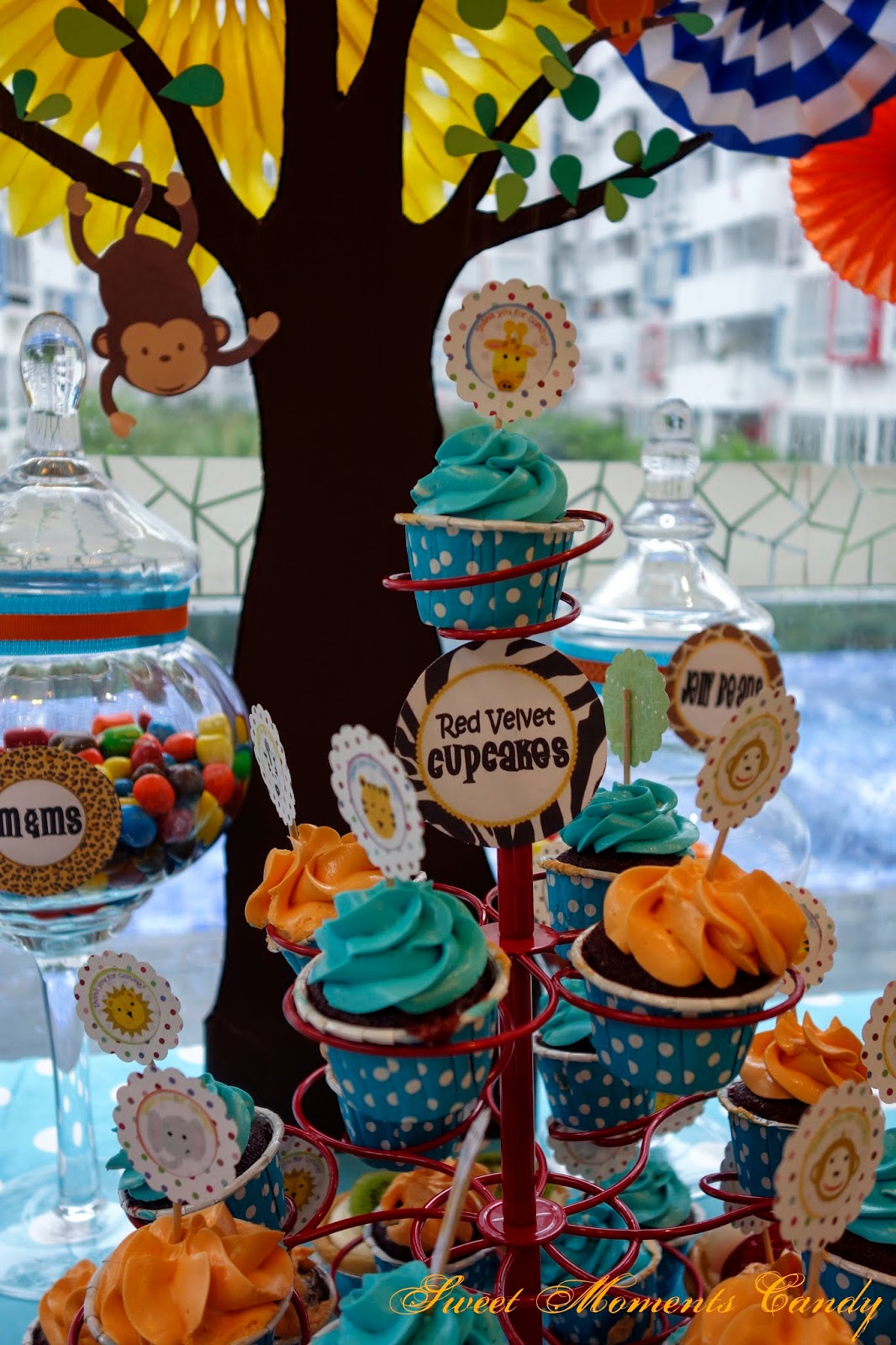 A Reception to Remember: Safari/ Jungle Candy Bar: A popular theme for ...