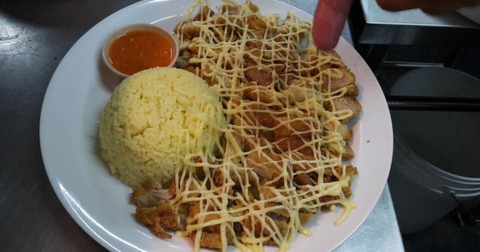 Big Size Salad Chicken Rice at 91 Cafe Senadin Miri - Miri Food Sharing