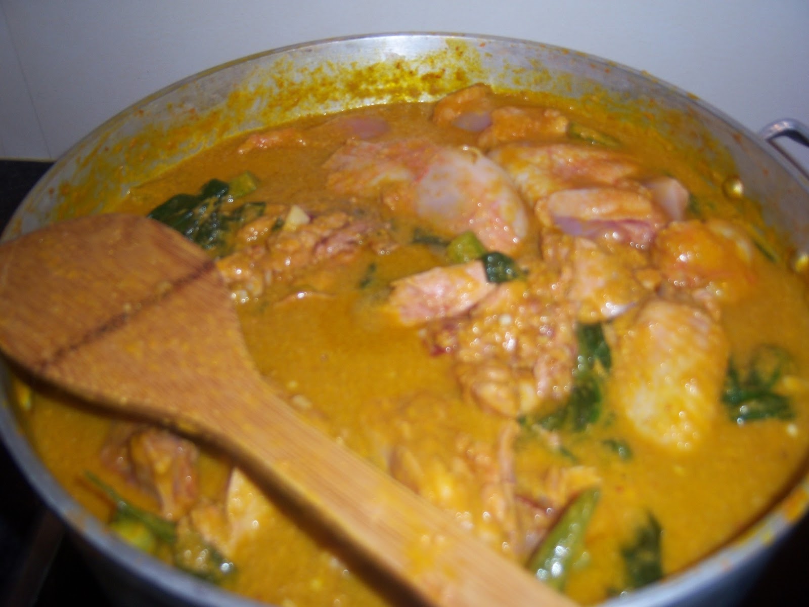 A cozinha da Tânia: Moamba De Galinha!!!