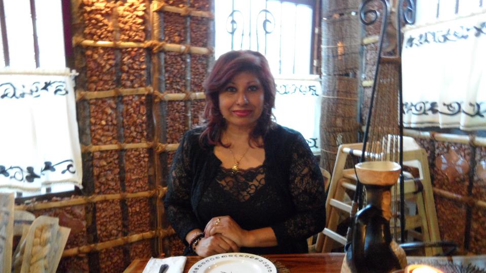 SRI LANKAN TASTE Fashion Magazine: Sumana Gomas Photo Album from USA