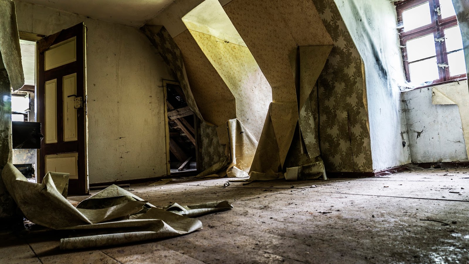 Scary Abandoned Places - 1816 Building Germany