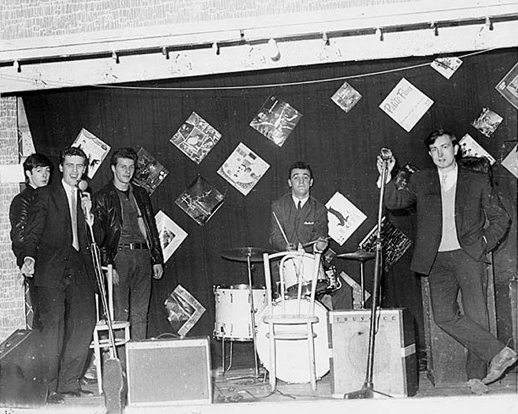 Rare and Unseen Photos of The Beatles Playing to 18 People at the ...