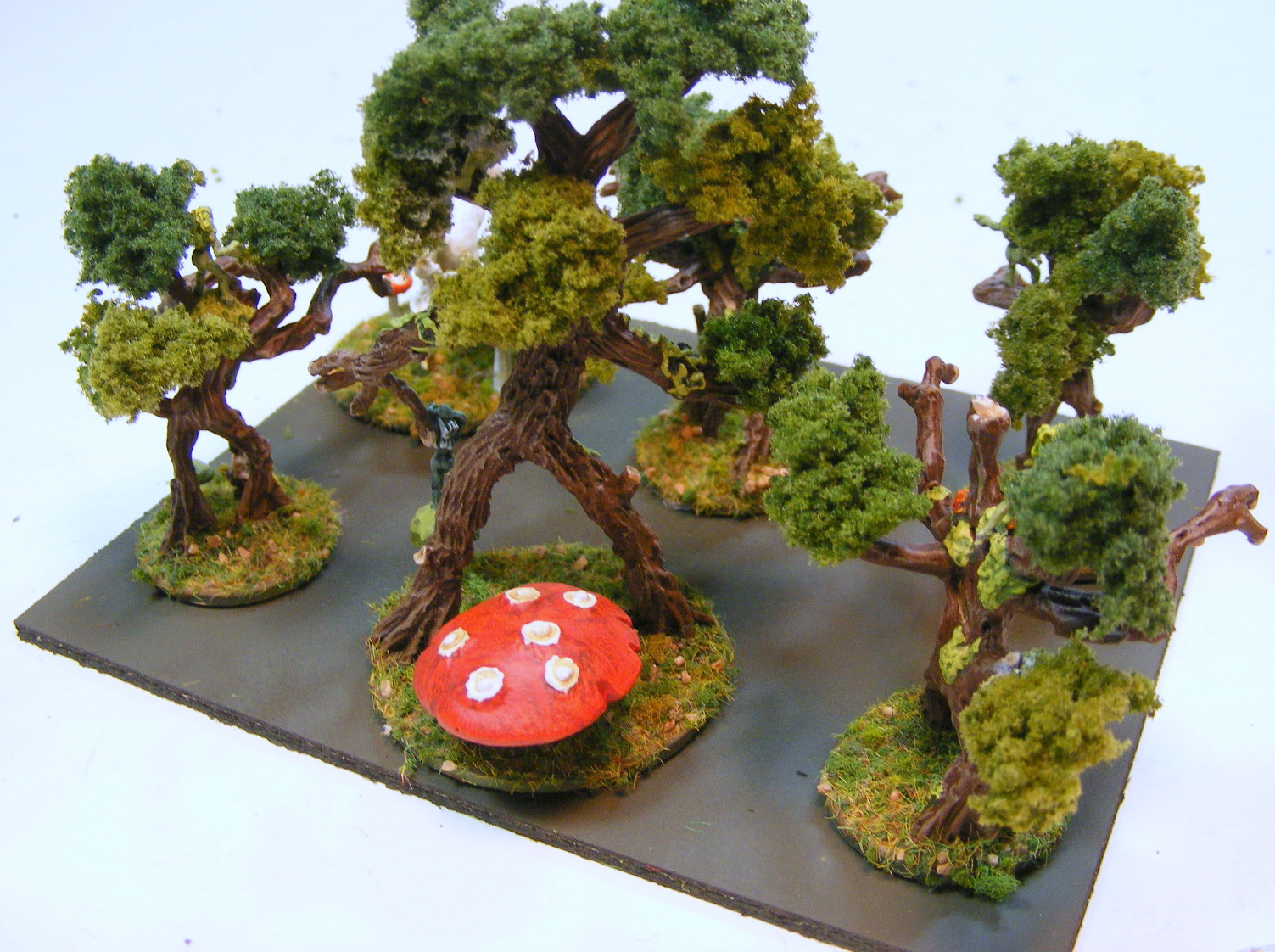 Evil Bob's Miniature Painting: Three Fantacide Factions