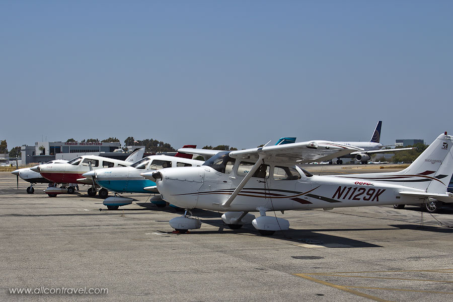 TRAVEL WITH ME: Orange County Flight Center, John Wayne Airport,CA