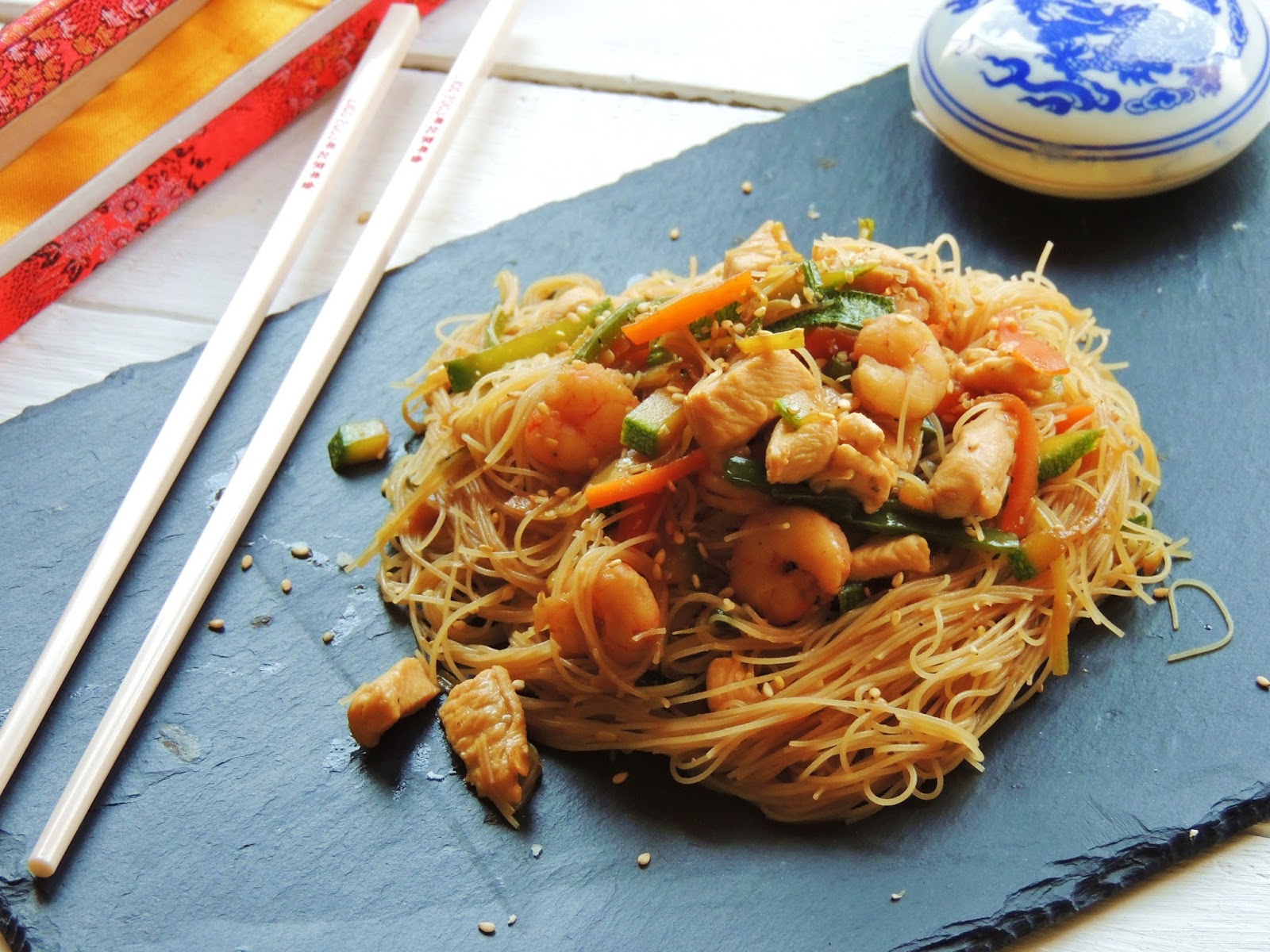 .: FIDEOS DE ARROZ CON POLLO Y GAMBAS