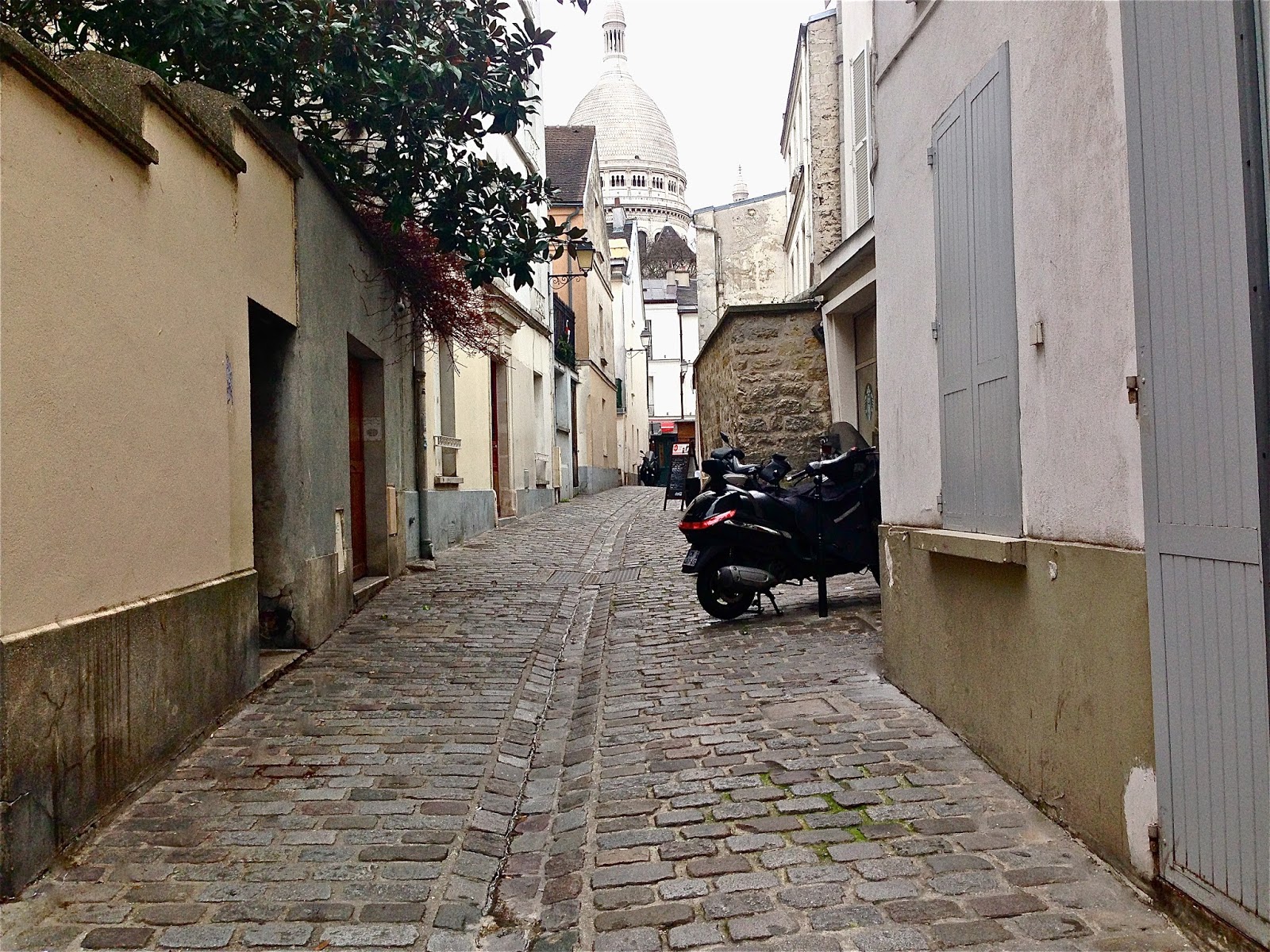Focus On Paris: Rue Saint-Rustique