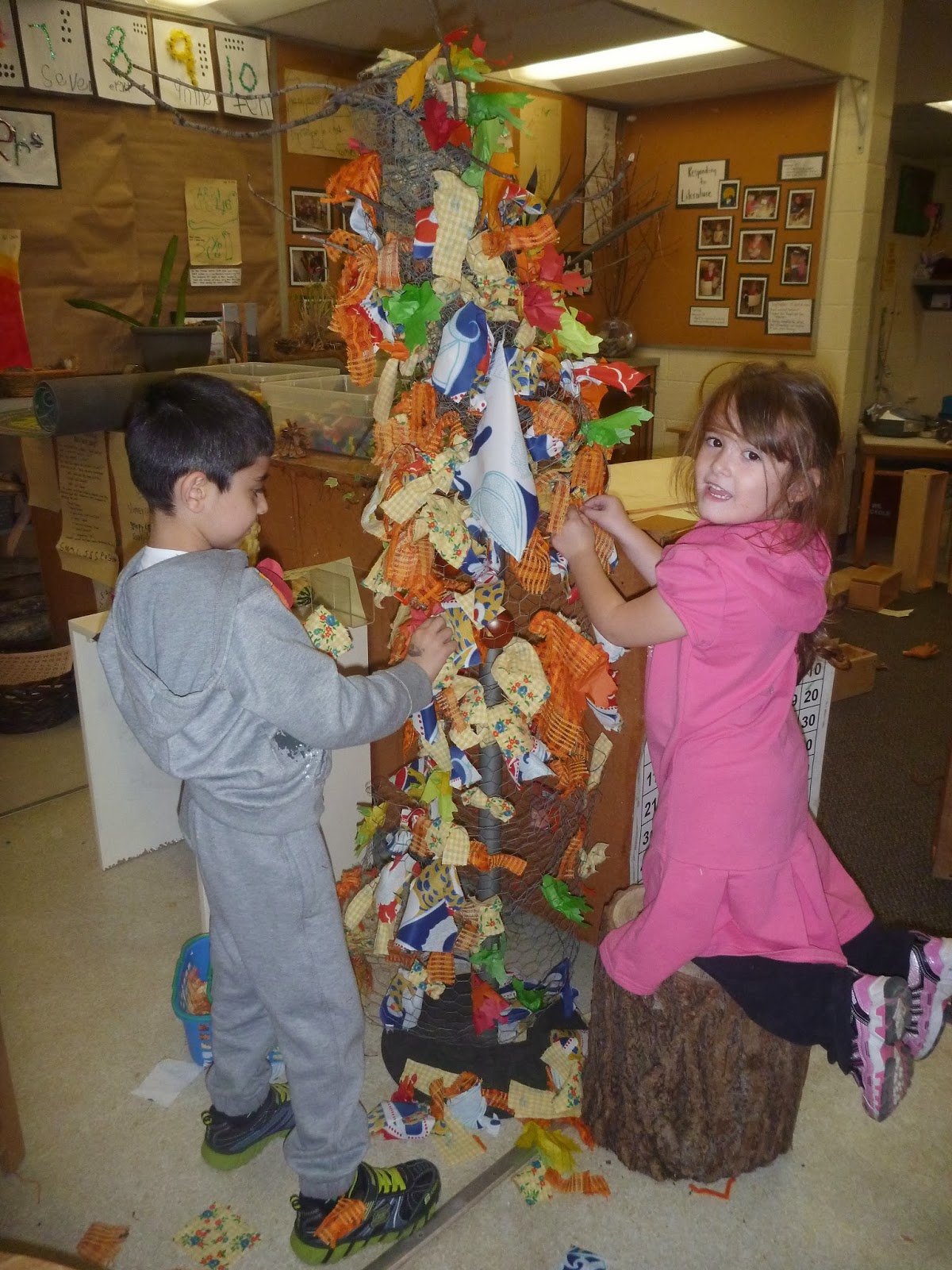 PLAY. EXPLORE. LEARN